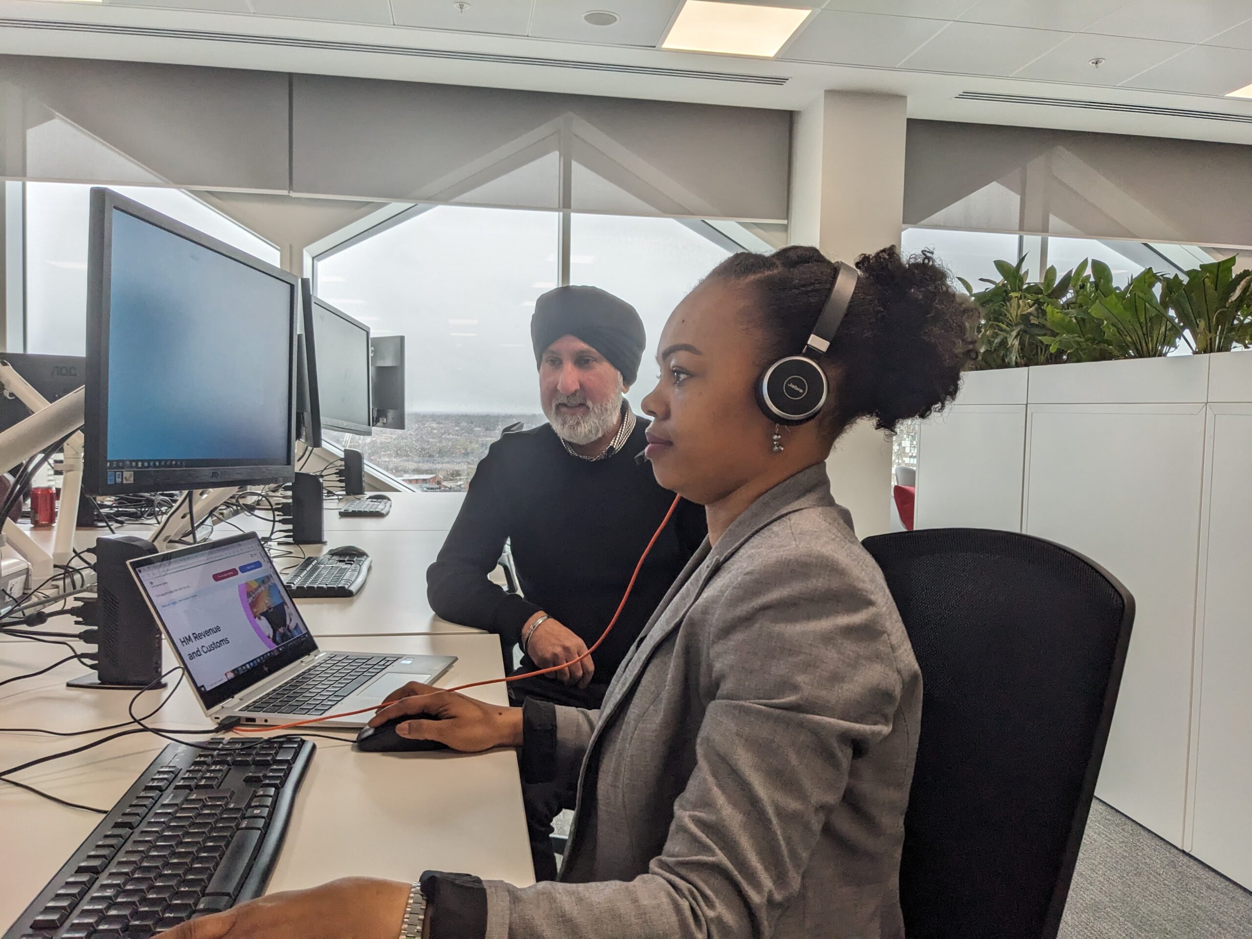 Working for HM Revenue and Customs – HMRC landing page | Civil Service ...